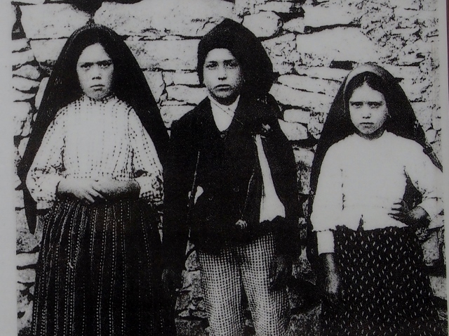 From Cornelia Ferreira's Fatima Newsletter, July 2109 Recounting the ...