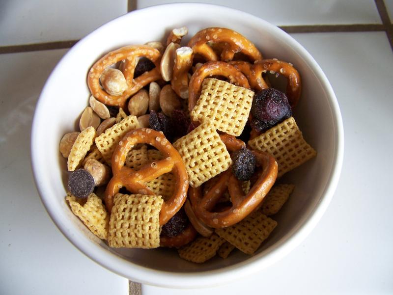 Near to Nothing: Homemade Snack Mix