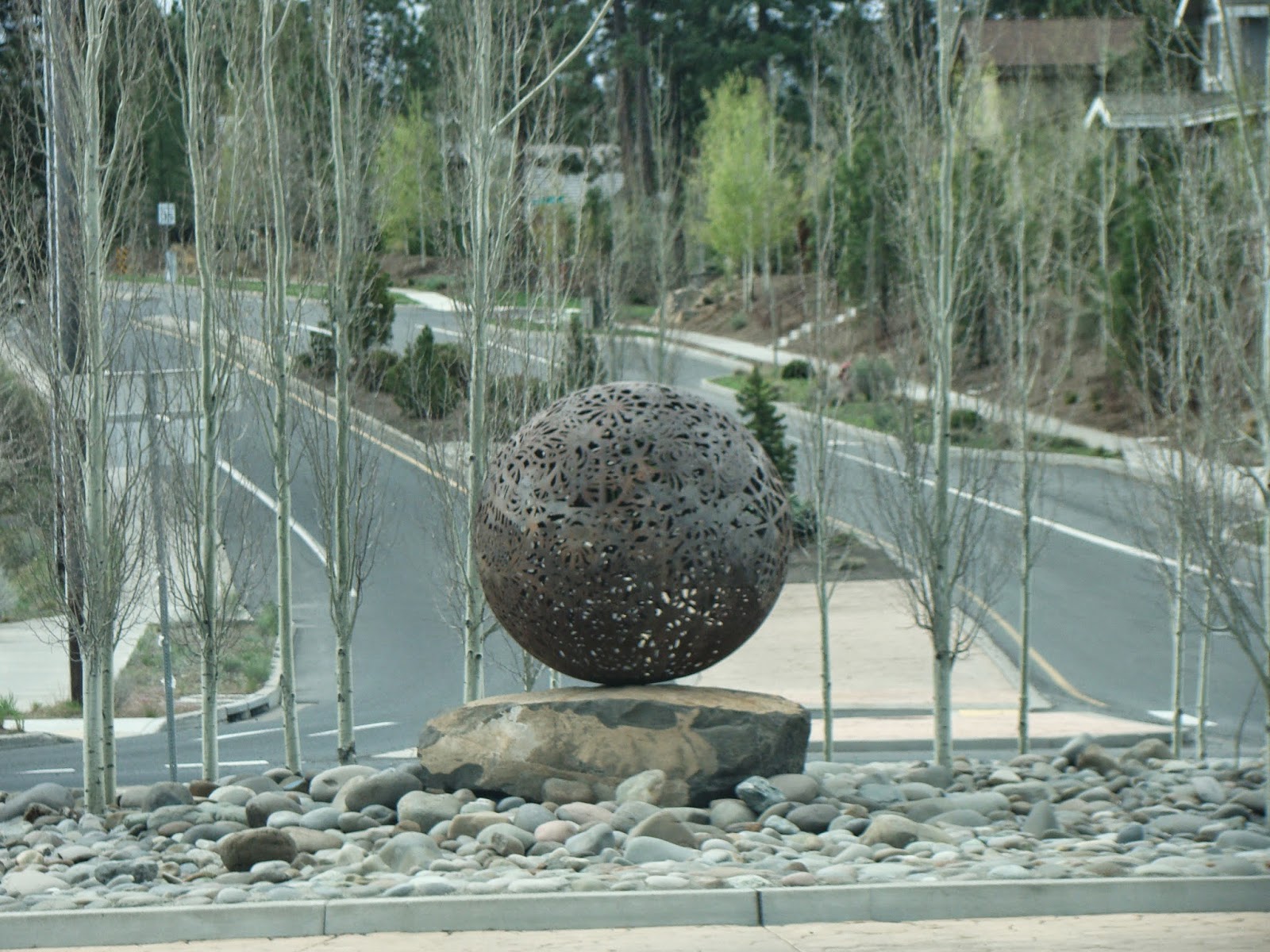 BB, Henri and Me: Bend Oregon: Roundabout Art
