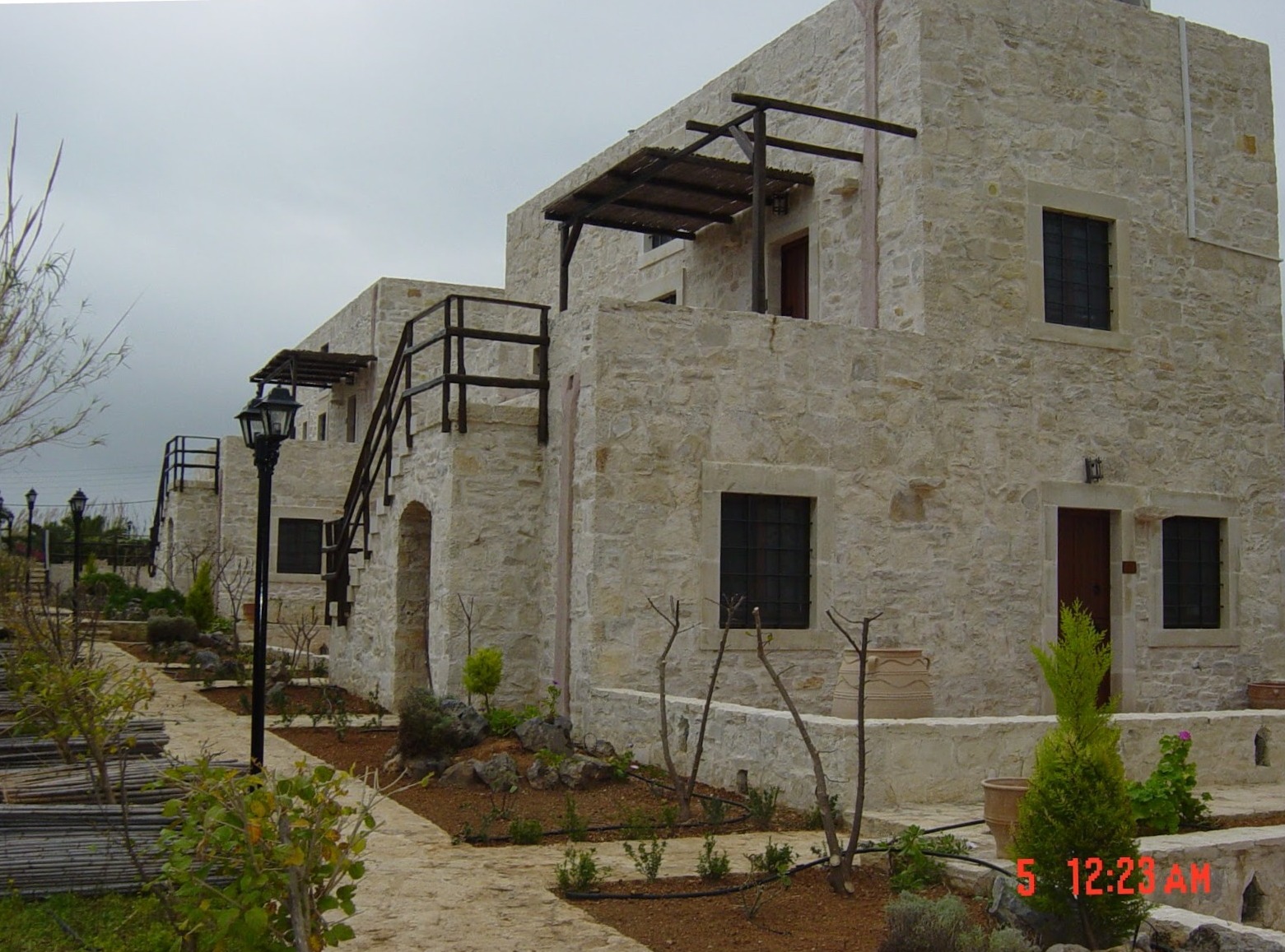 ΚΤΙΣΜA (ΕΛΛΗΝΙΚΑ): ΞΕΝΟΔΟΧΕΙΟ GOUVES VILLAGE APTS - ΚΑΤΩ ΓΟΥΒΕΣ ΗΡΑΚΛΕΙΟΥ