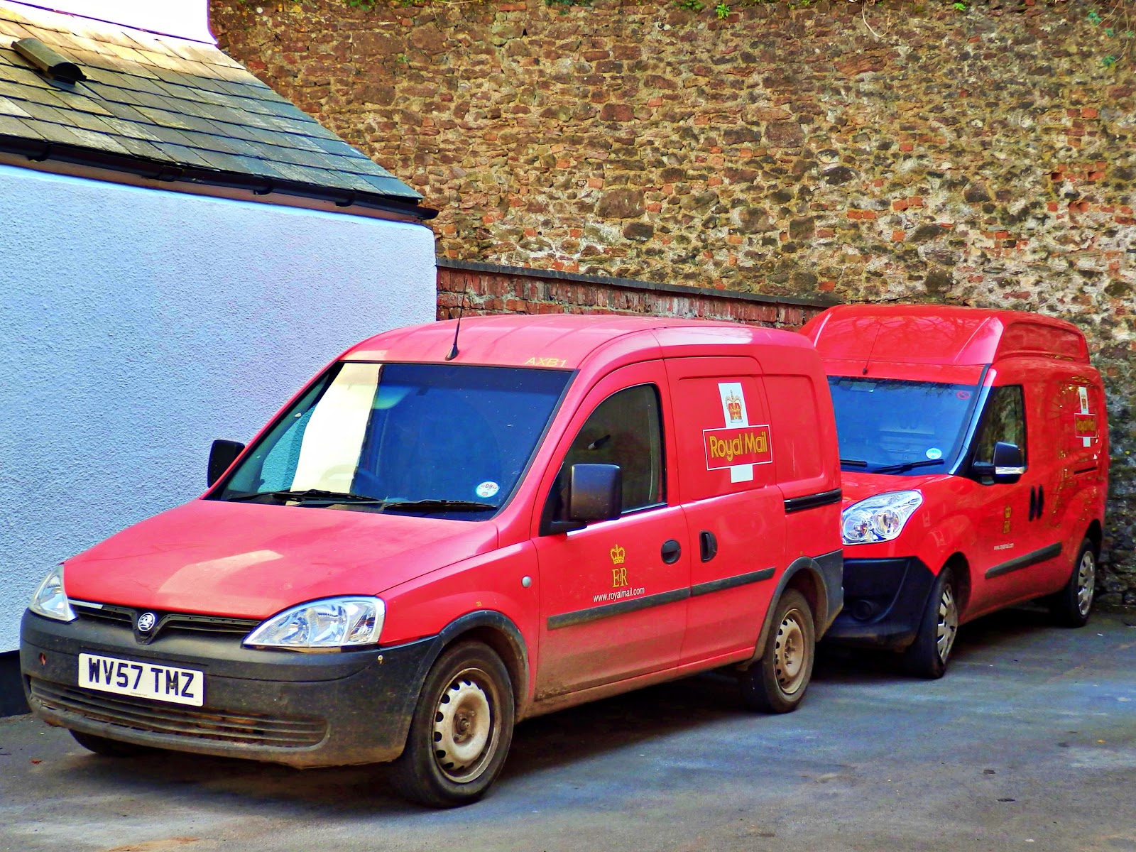 Mike's Cornwall: A Touch of Red In Cornwall