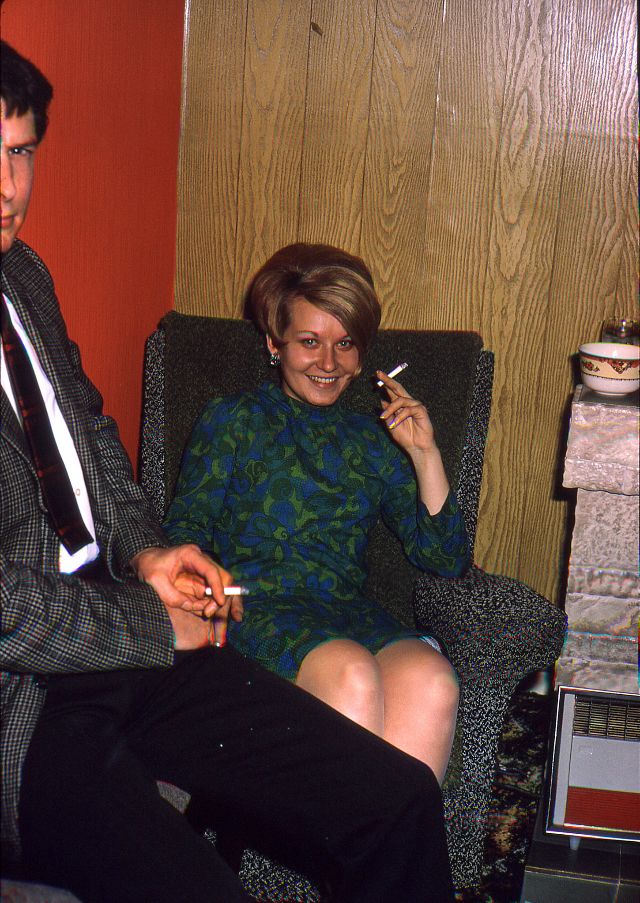 33 Badass Photos Of Smoking Ladies From The 1960s ~ Vintage Everyday