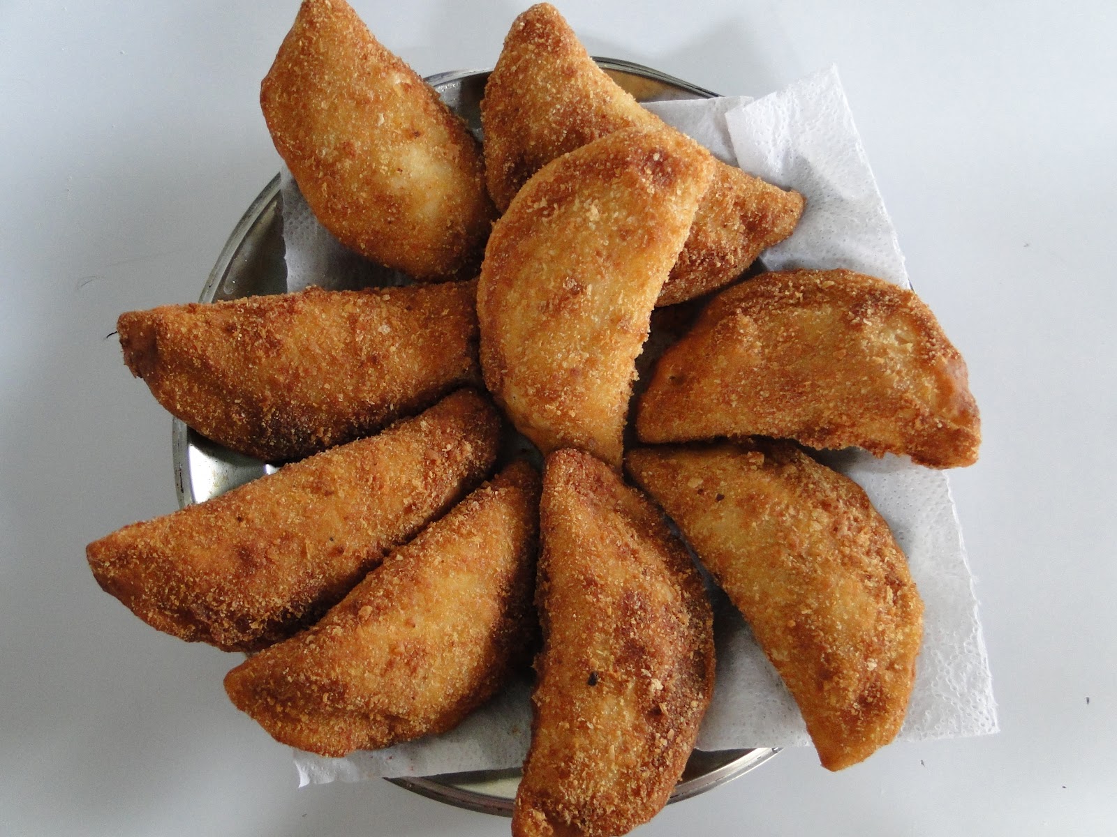 Receitas Irresistíveis da Lilia: Pastel Português