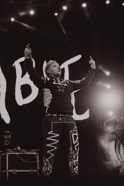 "LOCO REMIX" DE BEÉLE SE PERFILA COMO LA CANCIÓN DEL VERANO - LA NOTA