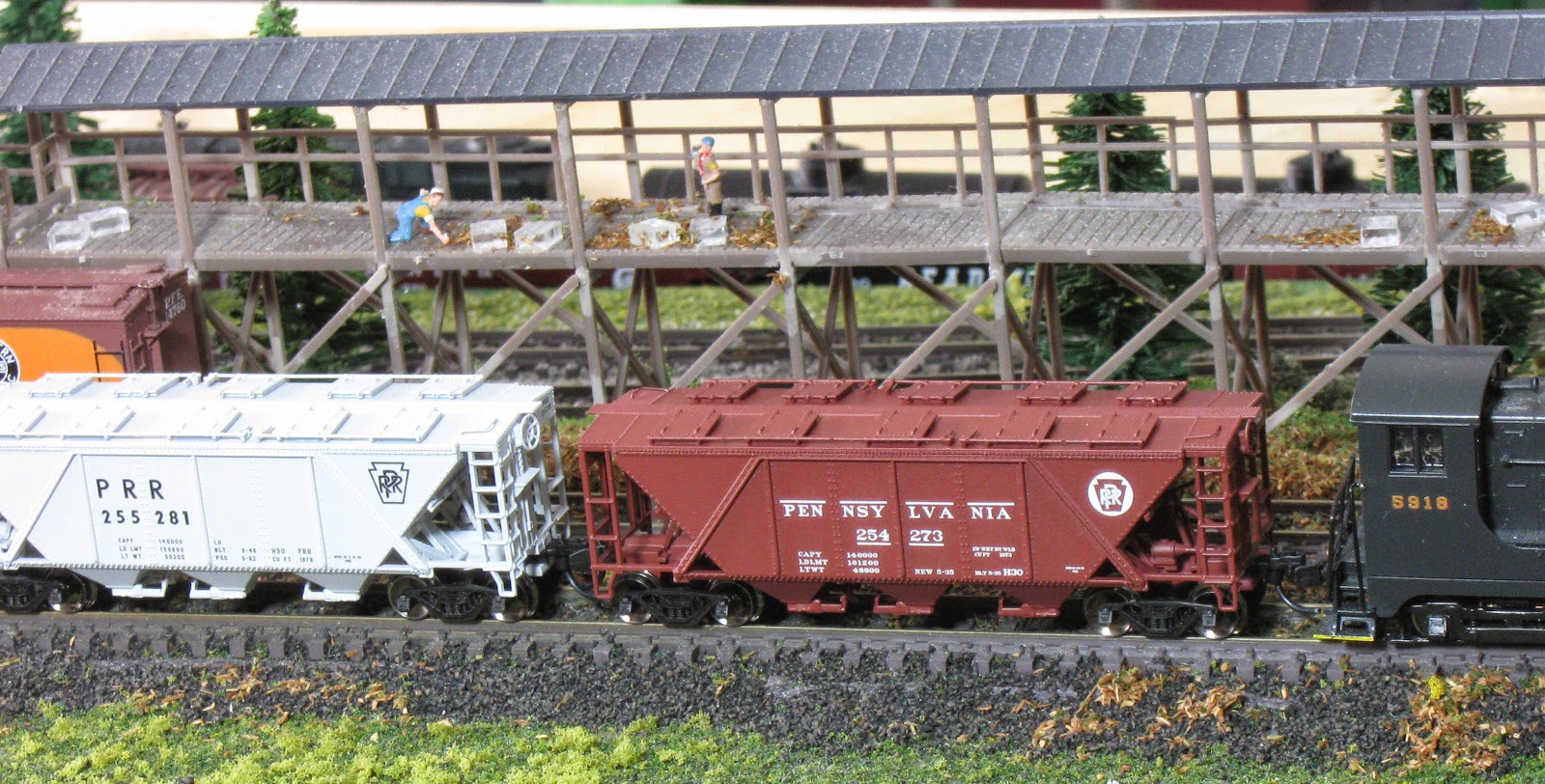 PRSL: The Pennsylvania Railroad H30 Covered Hopper Cars