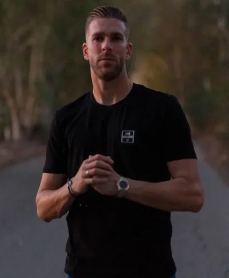 Adrián Biography, Age, Stats, Fifa, Wiki & More - Wiki Star Bio