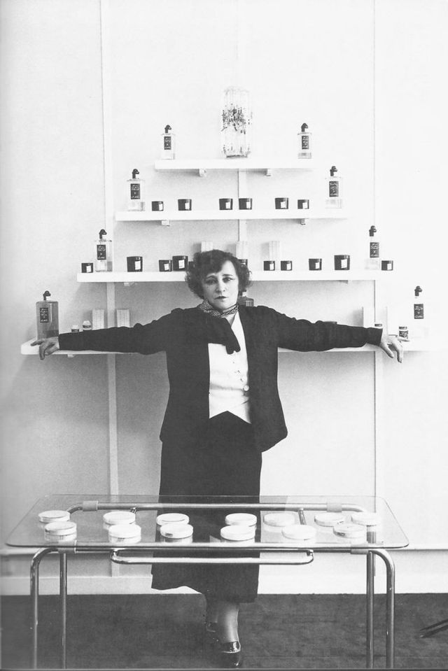 20 Fascinating Vintage Photos of a Young and Beautiful Colette From the ...