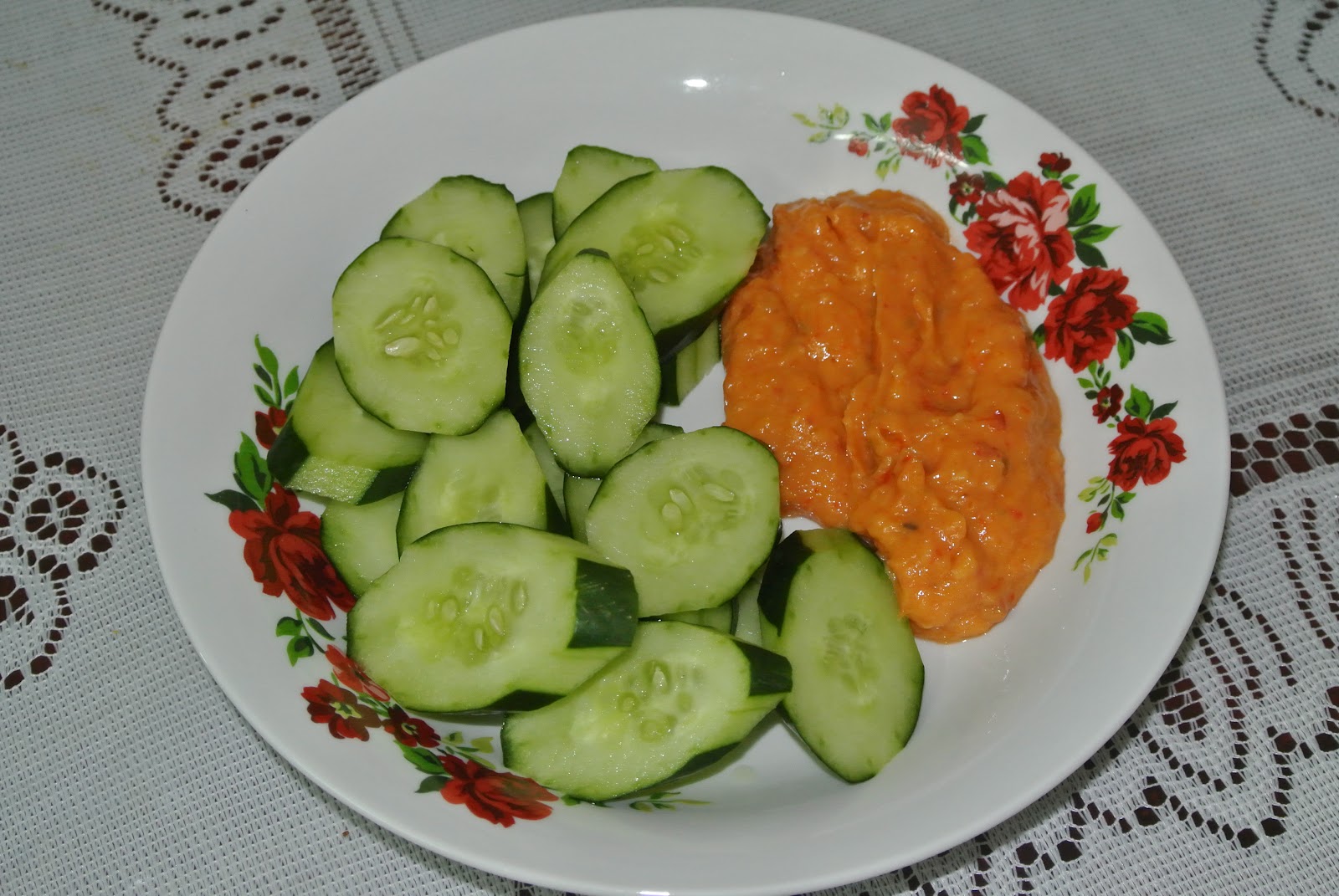 Kasih Nan Abadi..Selamanya..::~: Kari Sotong , Ikan Goreng , Ulam Timun