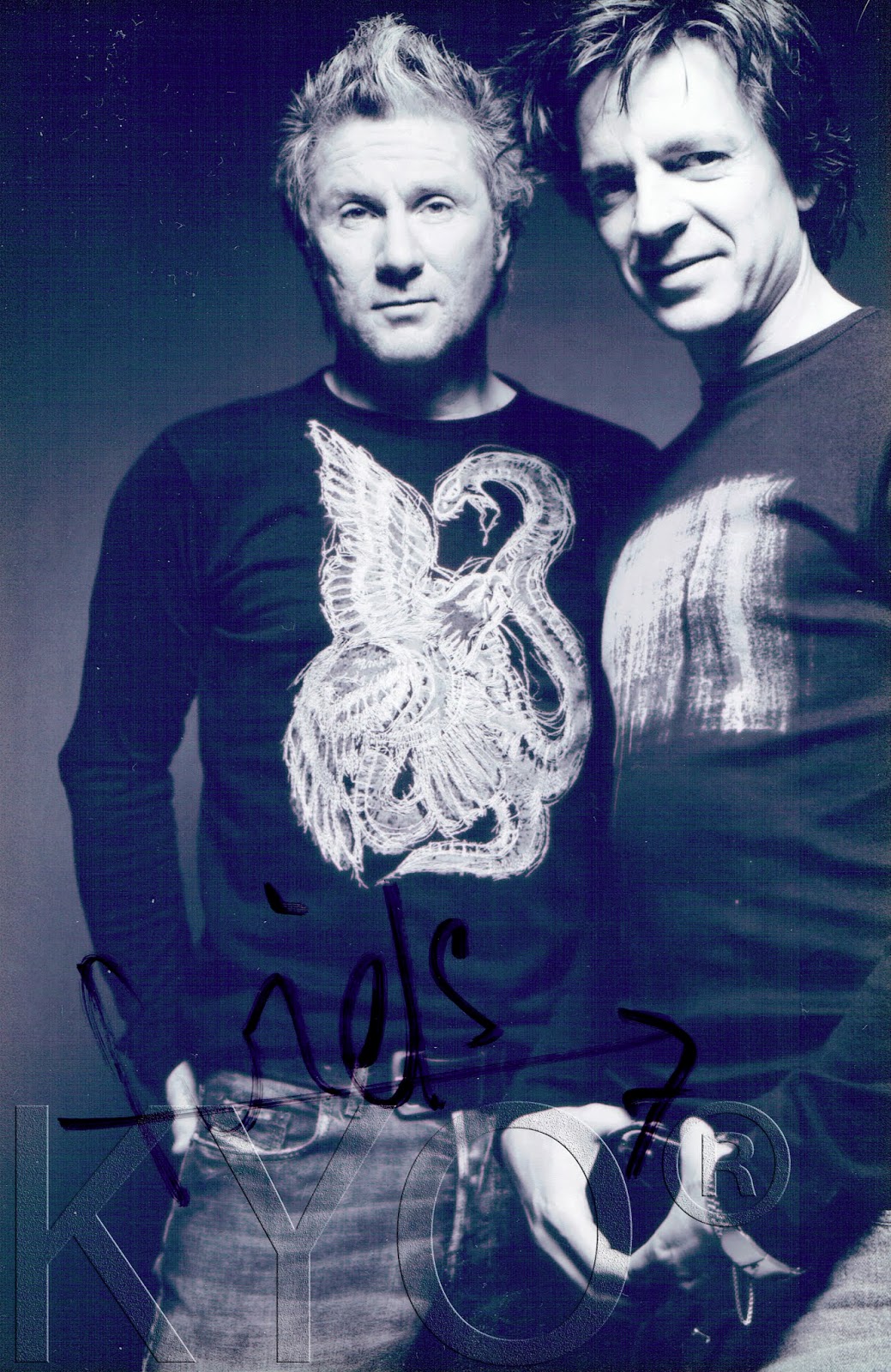 Chris Autographs: Ten Sharp