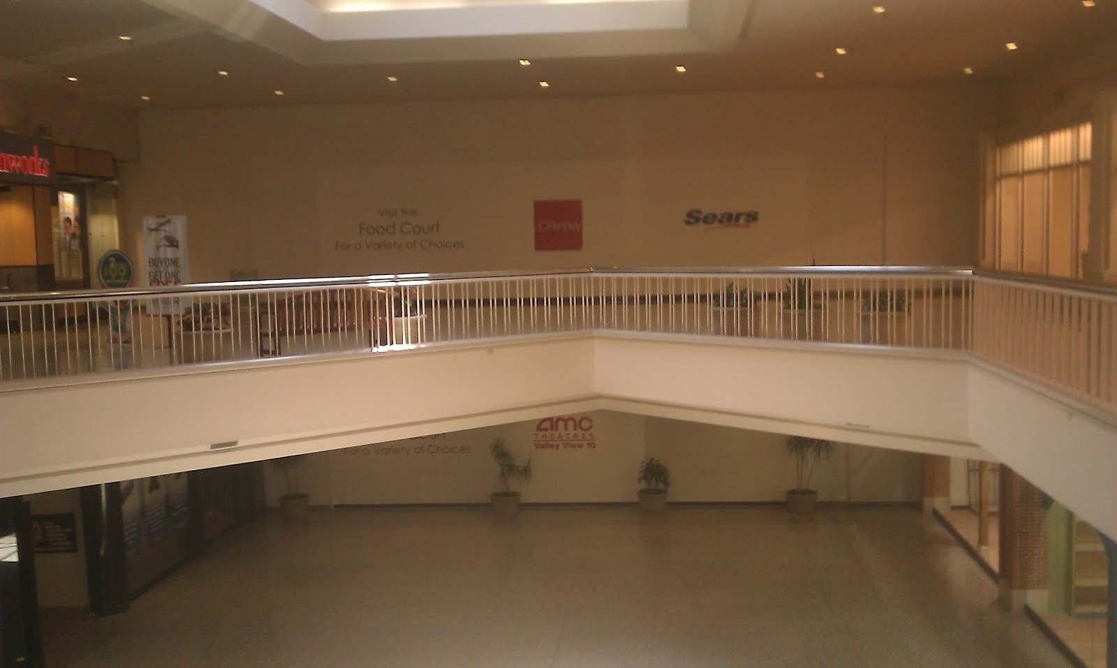 The Louisiana and Texas Retail Blogspot: Valley View Center Mall Dallas ...