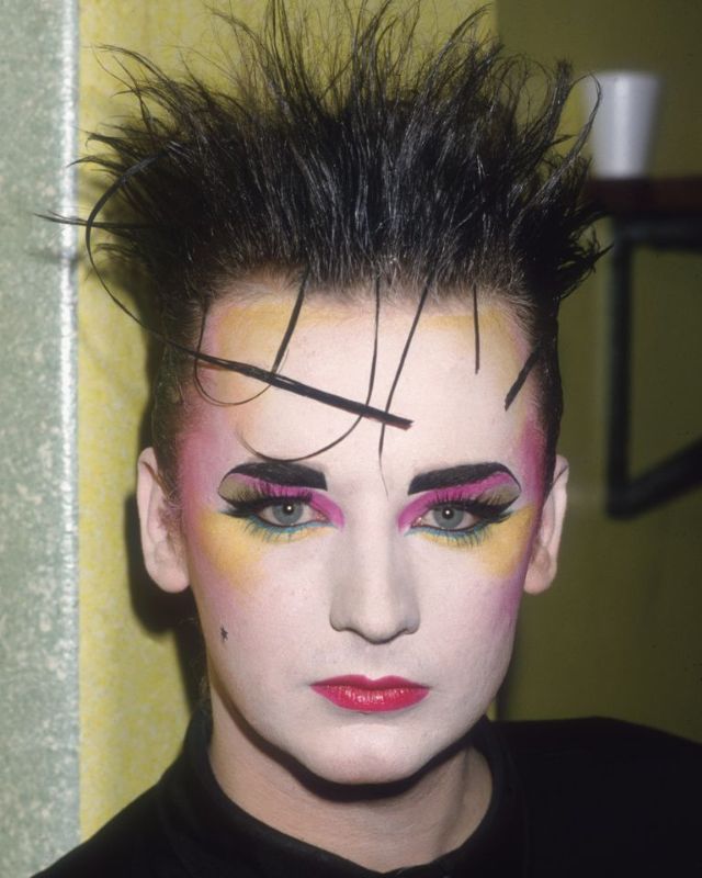 30 Flamboyant Photos of Boy George at the Height of His Fame During the ...