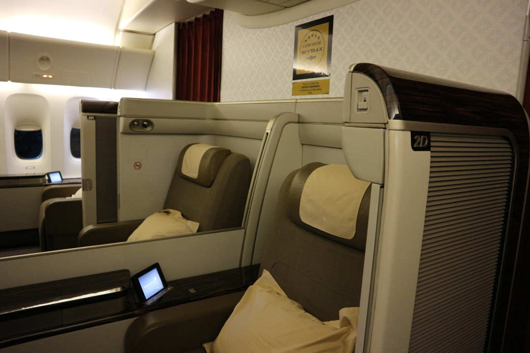 Mewah dengan biaya Murah: Garuda Indonesia First Class Denpasar Narita ...