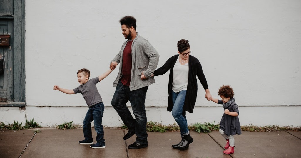 "What's bugging you" nghĩa là gì?