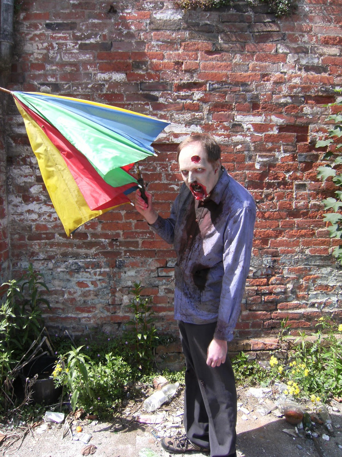 The ramblings of an odd little man: Zombie Photoshoot!