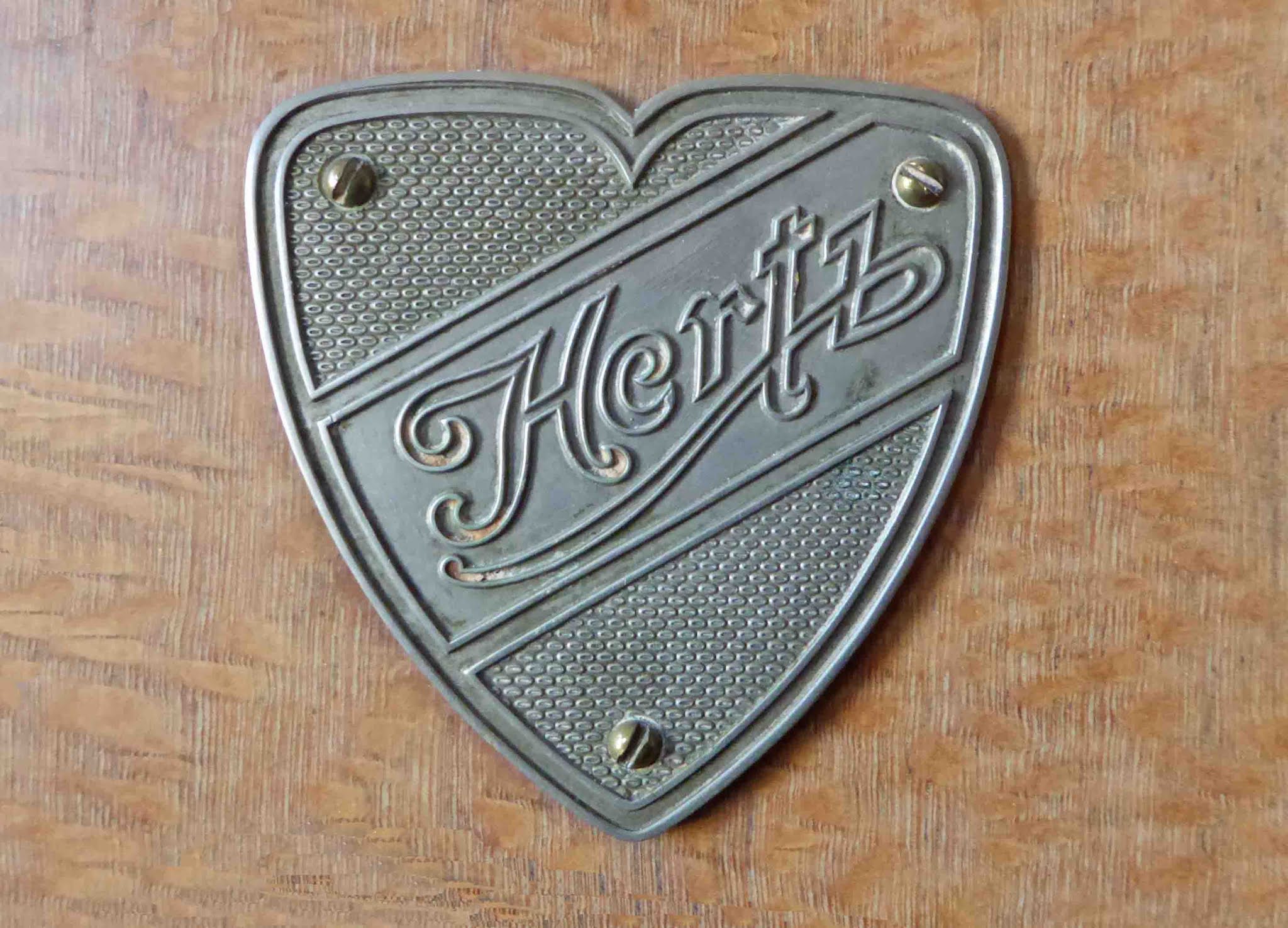 American Auto Emblems: HERTZ