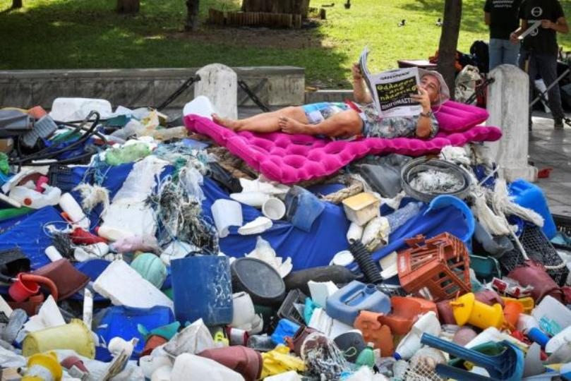 ΕΕ: Τα πλαστικά μιας χρήσης να εξαφανιστούν από την αγορά - Τελευταία ...