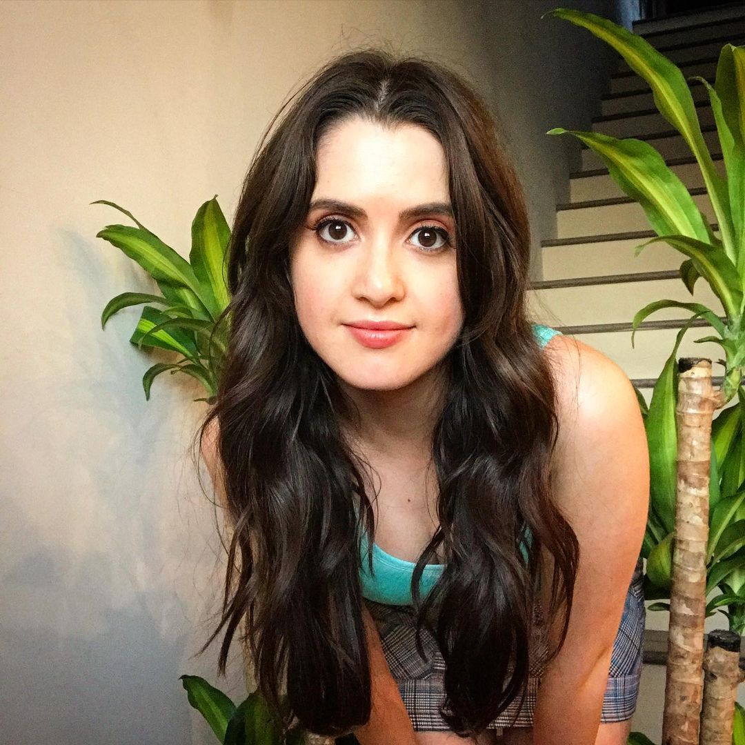 Starlet Arcade: Laura Marie Marano
