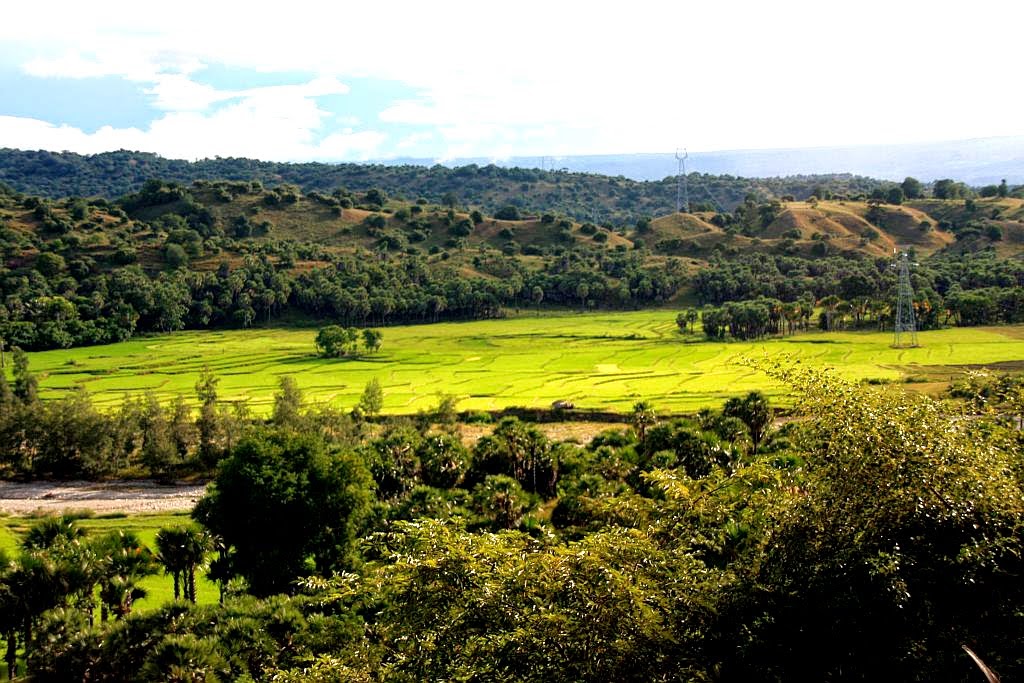 Baucau Scenery / Paisajem Baucau Nia ~ Baucau History & Nature - Timor ...