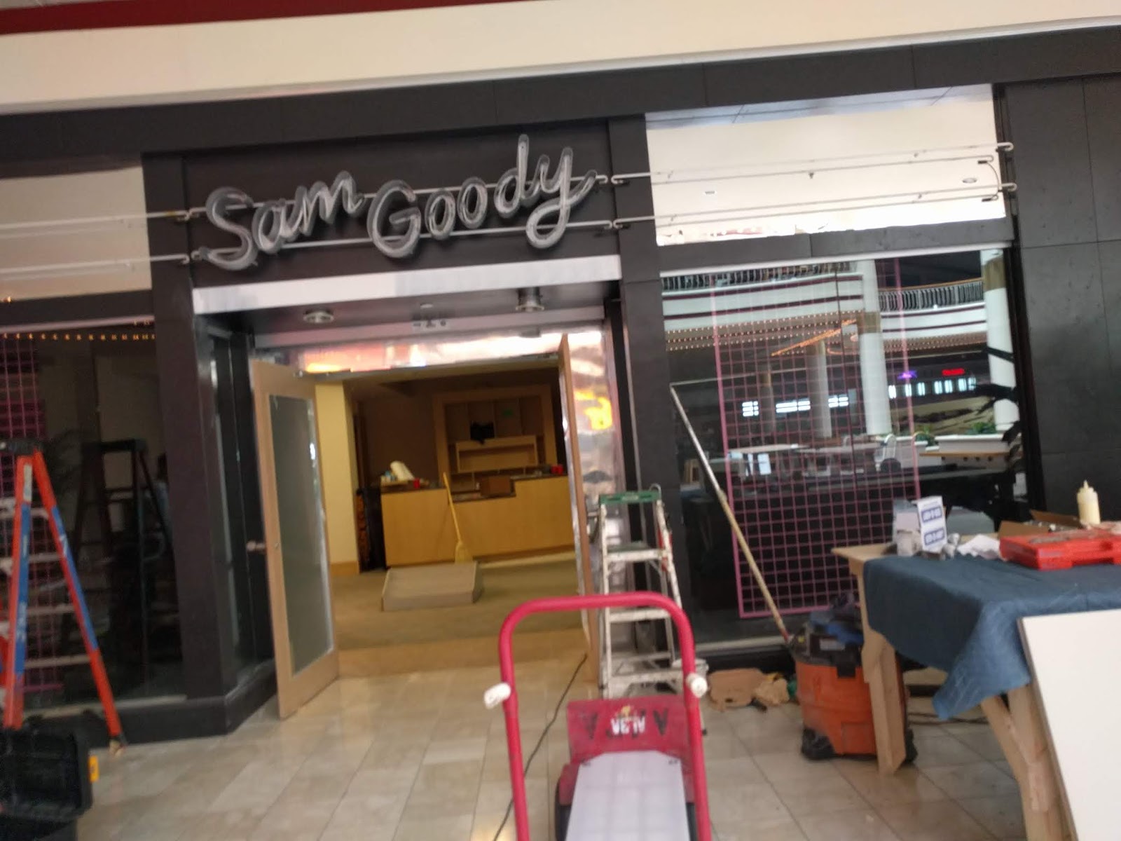 Retail World: The Starcourt Mall