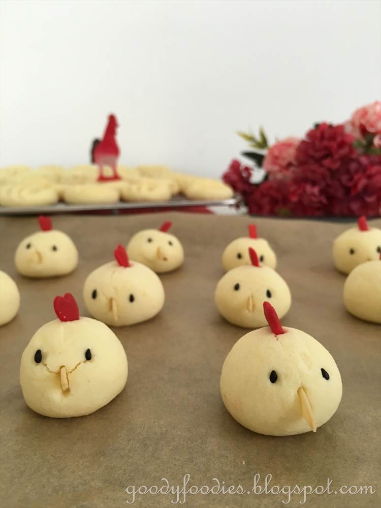 GoodyFoodies: Recipe: Rooster German Cookies (CNY)