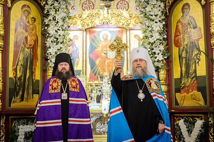 Ενορία Αγίου Ελευθερίου Κερκύρας: ΟΛΟΝΥΧΤΙΑ ΠΑΡΑΜΟΝΗΣ ΤΩΝ ΧΡΙΣΤΟΥΓΕΝΝΩΝ ...