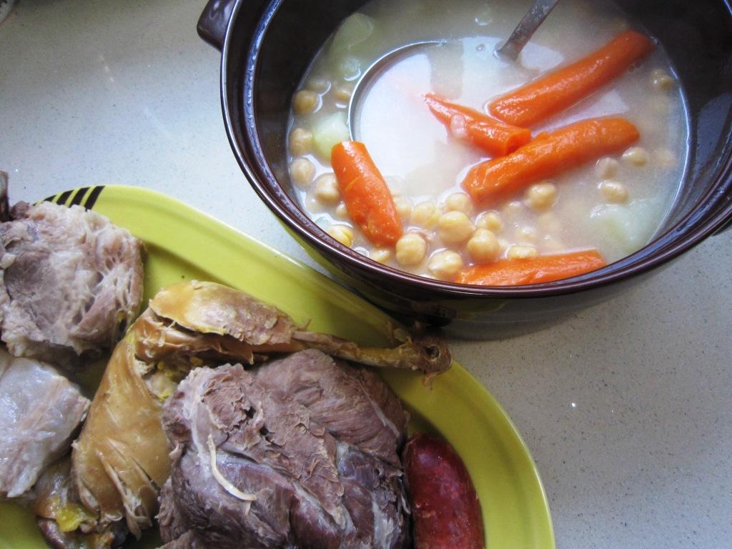 Guisadora Duncan: Puchero malagueño, los bebés y las modas