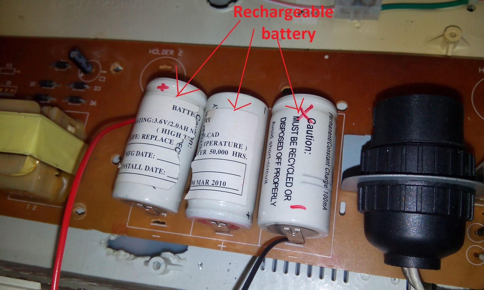 Life Begins at Forty: KELUAR sign repair