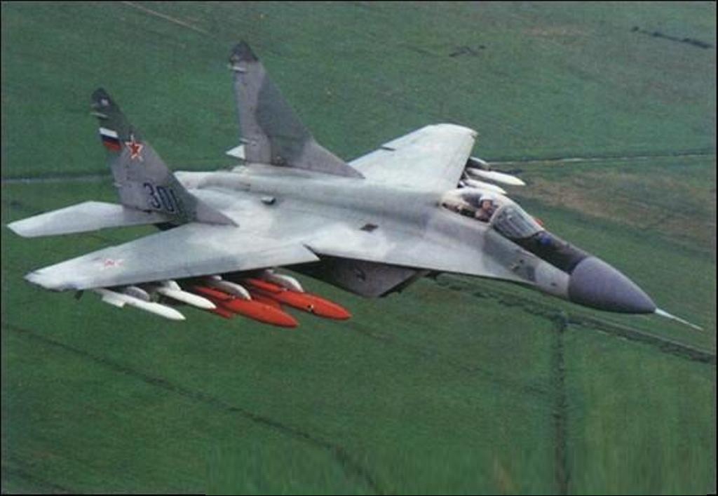 FOTOARMAS.COM: Mig-29 Fulcrum (Russian Air Force)