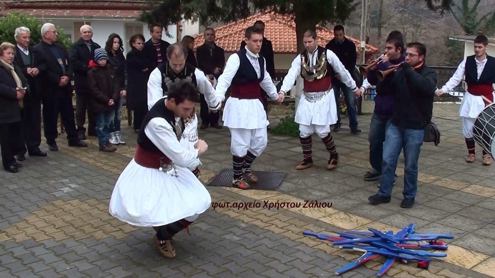 ΕΛΛΗΝΙΚΗ ΠΑΡΑΔΟΣΗ - ΜΑΚΕΔΟΝΙΑ: ΡΟΥΓΚΑΤΣΙΑ ΣΤΑ ΛΕΥΚΑΔΙΑ