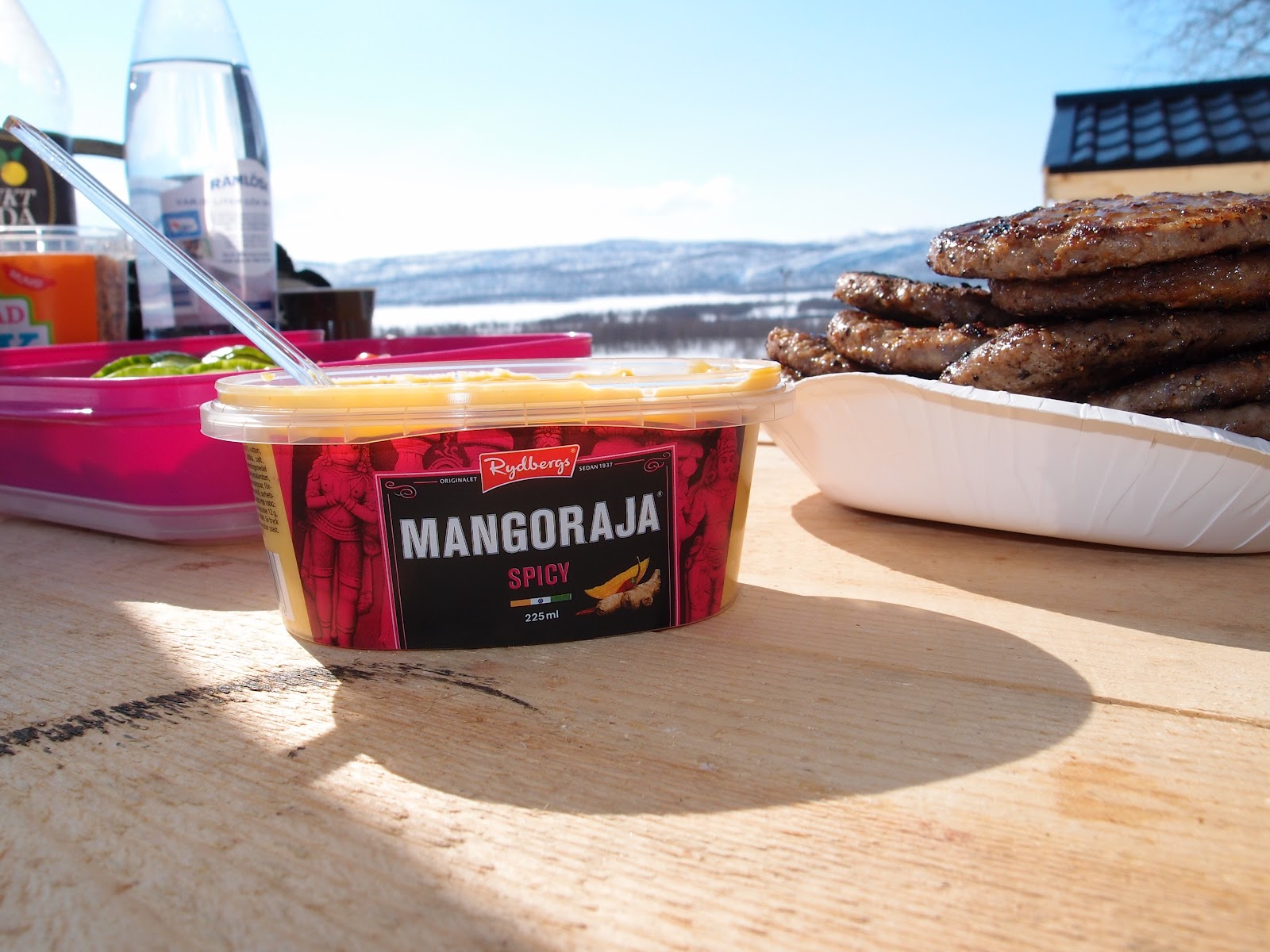 Lillkråkans Näste: B(j)uzzar på mangoraja.