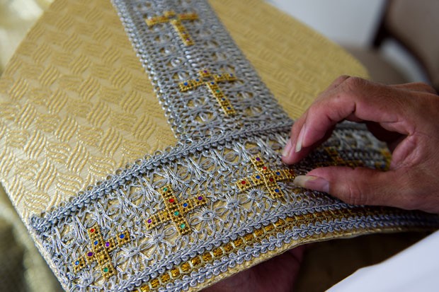 BLOG DO LUIS MEIRA: Colombiano é escolhido para fazer um dos trajes do ...