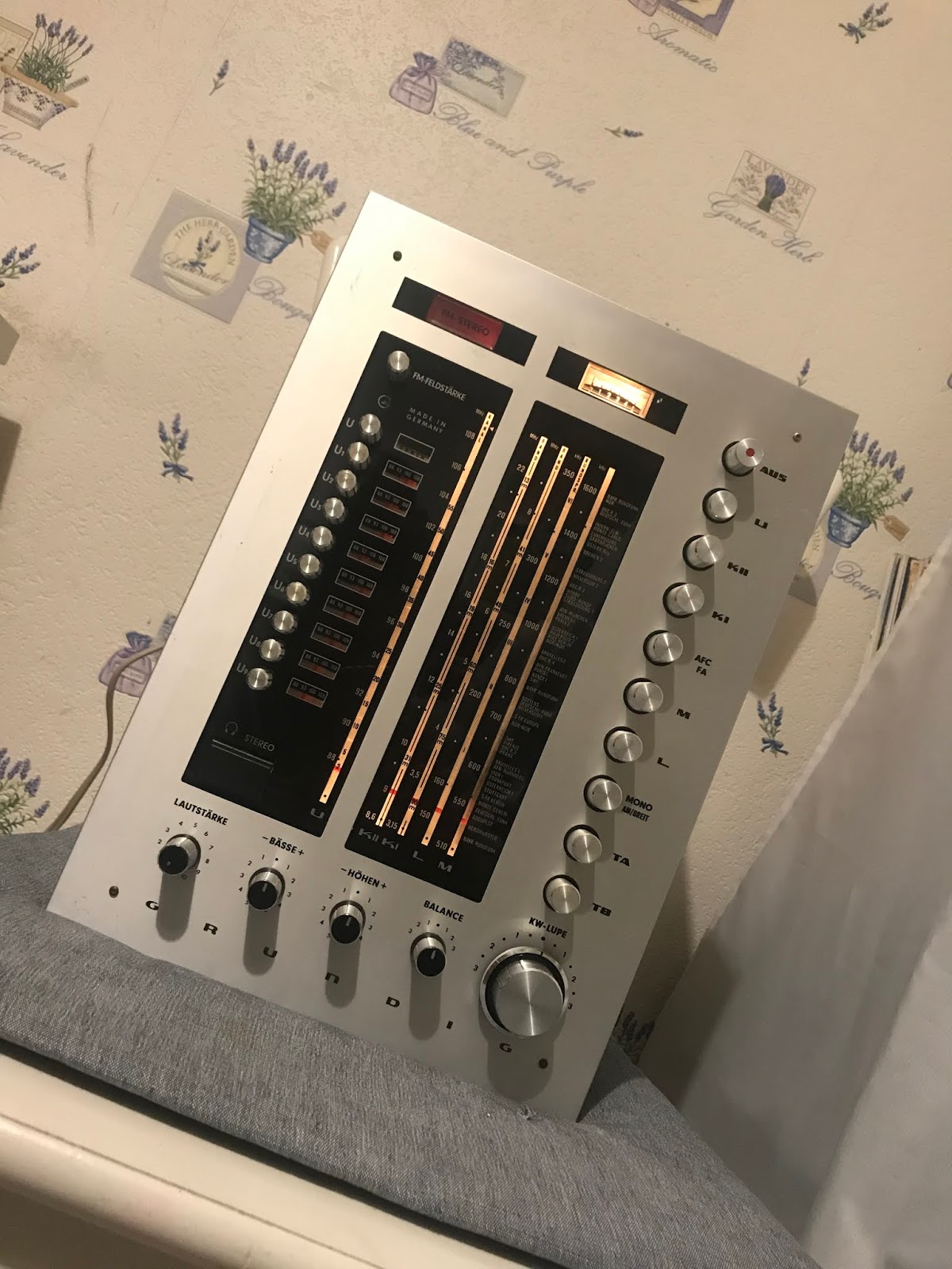 Infrequent Sound [sex.tex] technology: Grundig HF 550 Altransistor ...