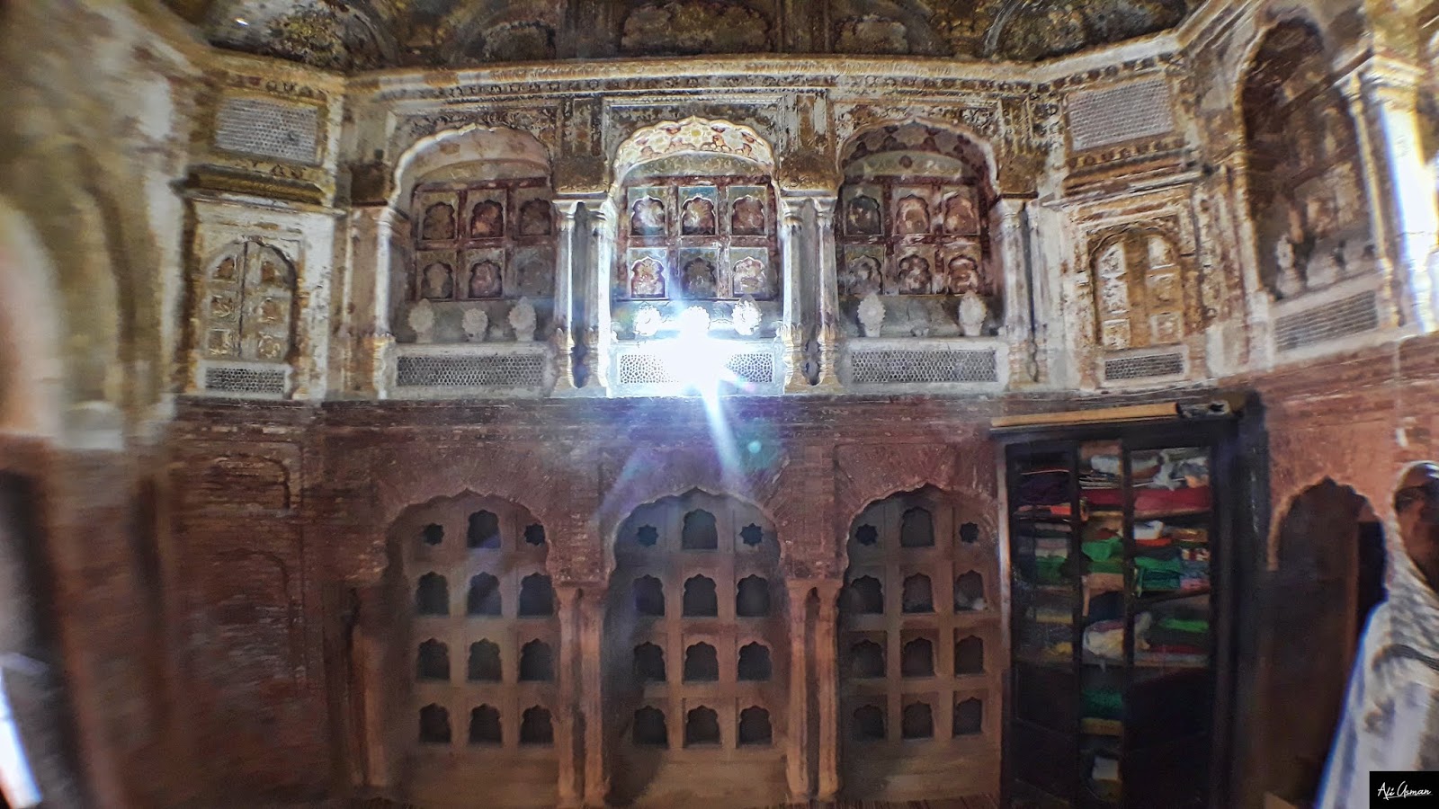 Ali Usman Baig : CHAUBARA OF CHAJJU BHAGAT - CHAJJU DA CHAUBARA ...