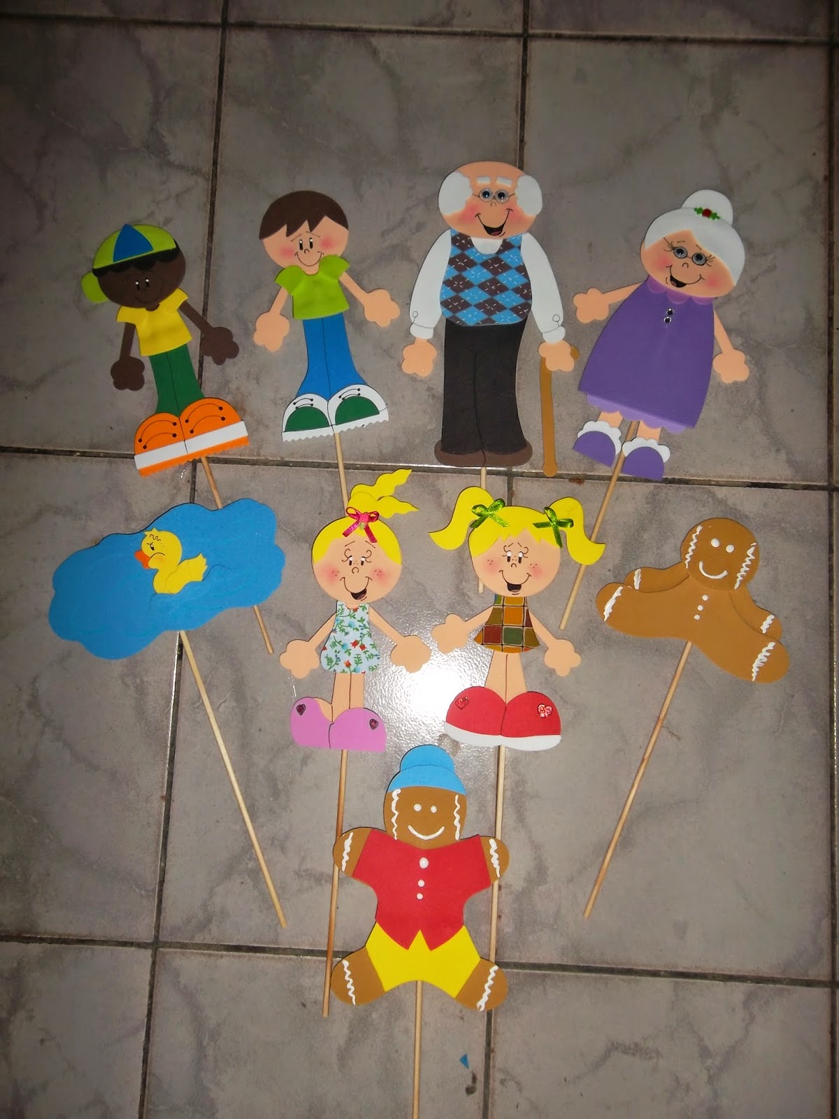 Joaninha Amarelinha - Arte em E.V.A: Palitoches em E.V.A Joaninha Amarelinha - Arte em E.V.A: Palitoches em E.V.A
