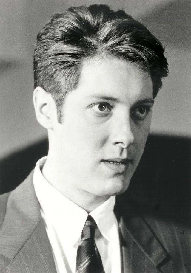 32 Fabulous Portrait Photos of a Young and Handsome James Spader ...