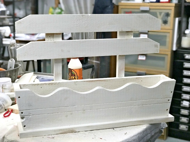 DIY Wooden Herb Garden