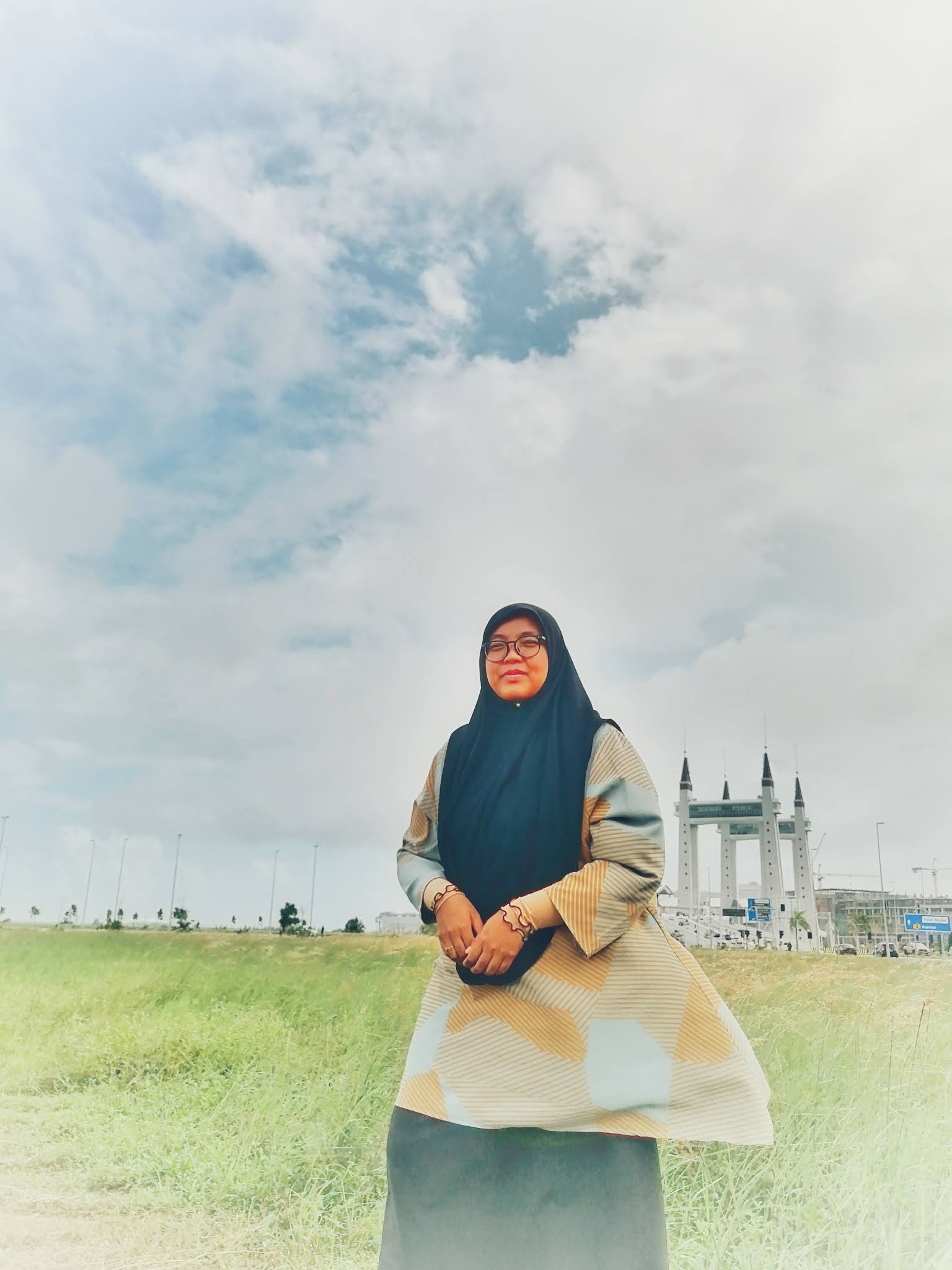 Drawbridge Terengganu | Pantai Teluk Ketapang Naik Kuda. - Fatihah Fazlin