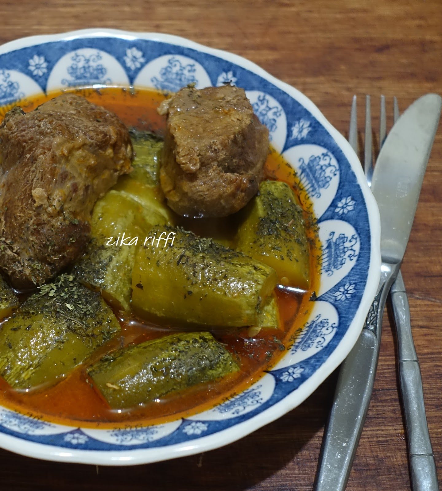 Marka b jraiwet, tajine de courgettes à l'agneau
