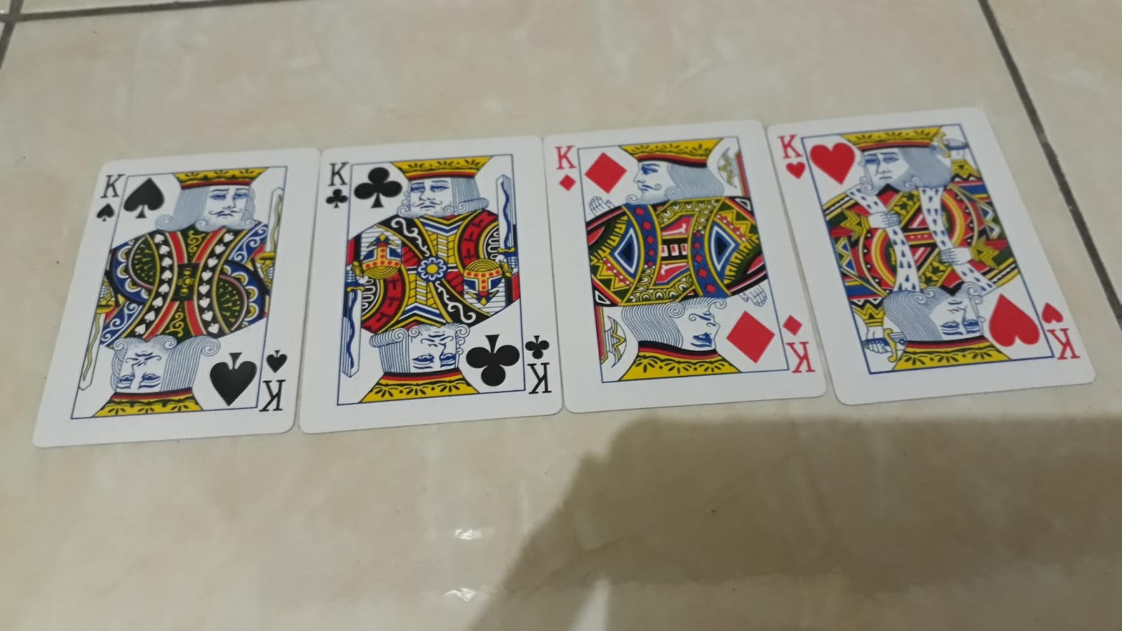 FAKTA FAKTA UNIK PADA KARTU BRIDGE ATAU KARTU REMI YANG JARANG DIKETAHUI