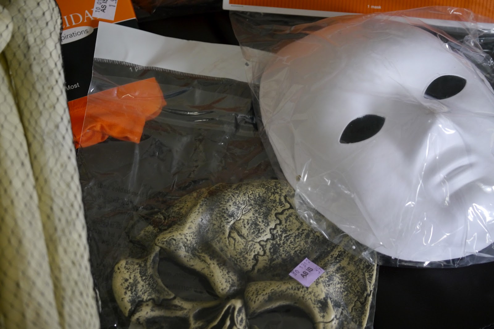 Craves and $aves: Goodwill Finds-Halloween Items