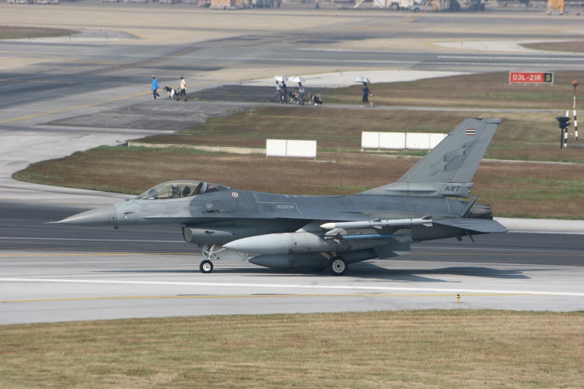 THAIDEFENSE-NEWS: Photo Gallery: Fighter Jet & Weapon - Royal Thai Air ...