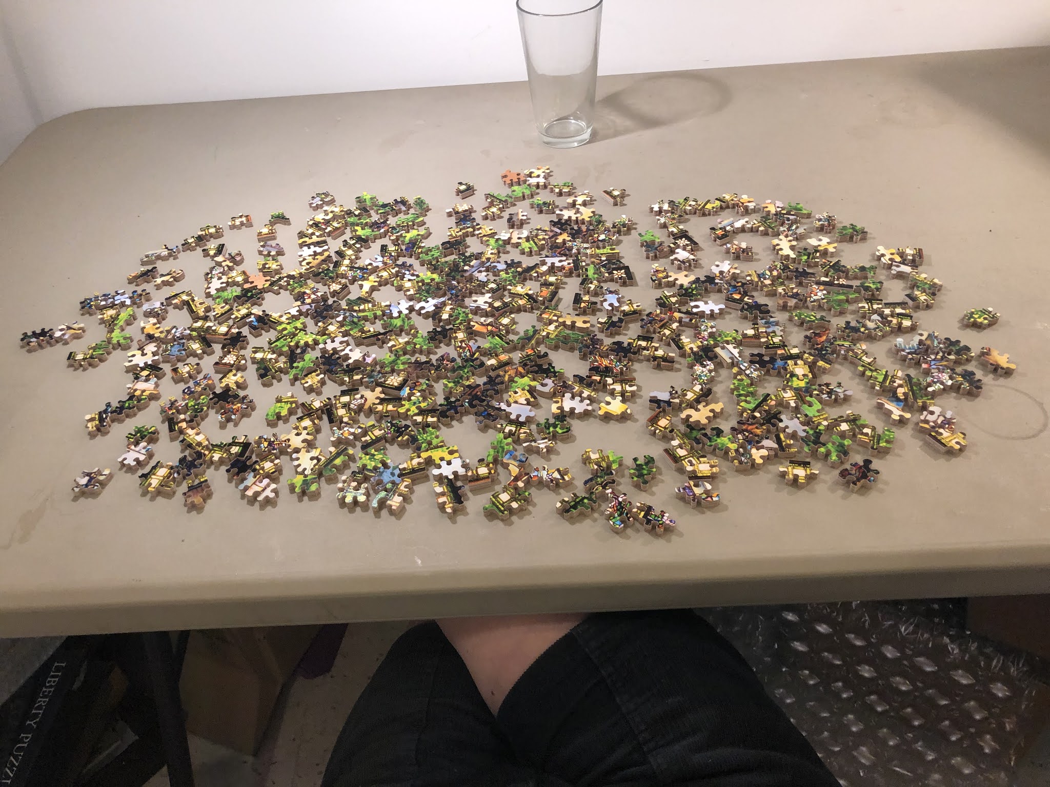 Rebecca's Wooden Jigsaw Puzzles: Hinds House Window, Tiffany Stained Glass