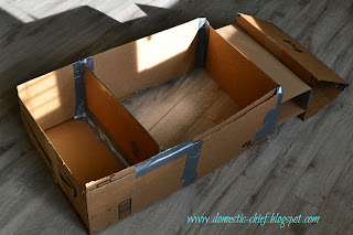 Chief Domestic Officer: Cardboard box Police Car