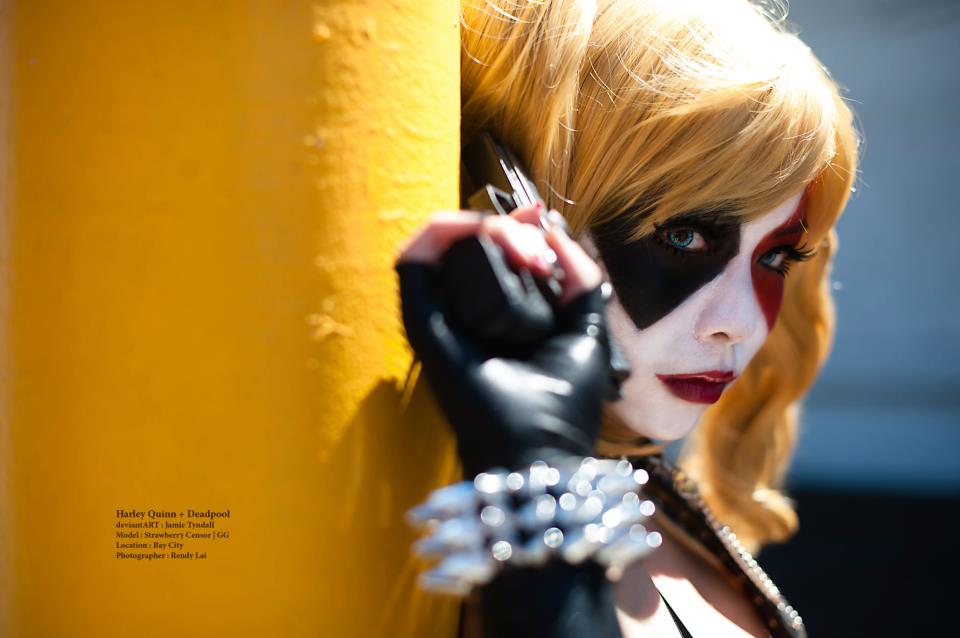 Toyriffic: Harley Qwednesday :: Harley Quinn Deadpool Cosplay