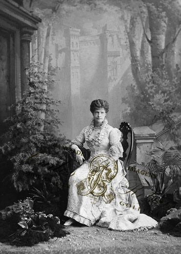 Dona Maria Pia, fotografada por um dos pioneiros da Fotografia em ...