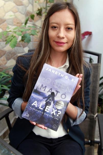 Plegarias en la Noche: Entrevista a la Autora Janeth G.S.