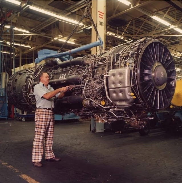 daily timewaster: The engine of an SR-71. Almost as impressive as those ...