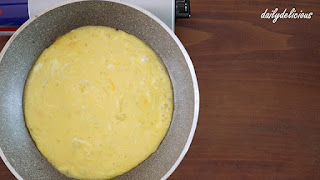 dailydelicious: Rice cooker omelet rice