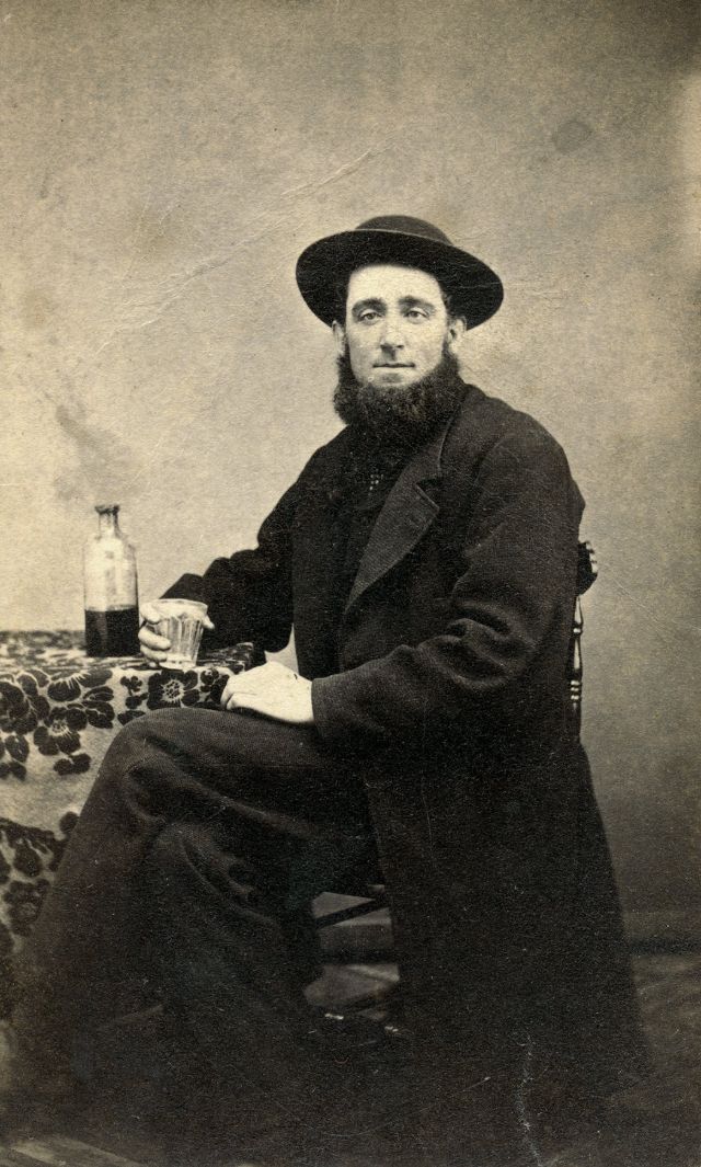 45 Amazing Visiting Cards Capture Portraits of American Men During the ...