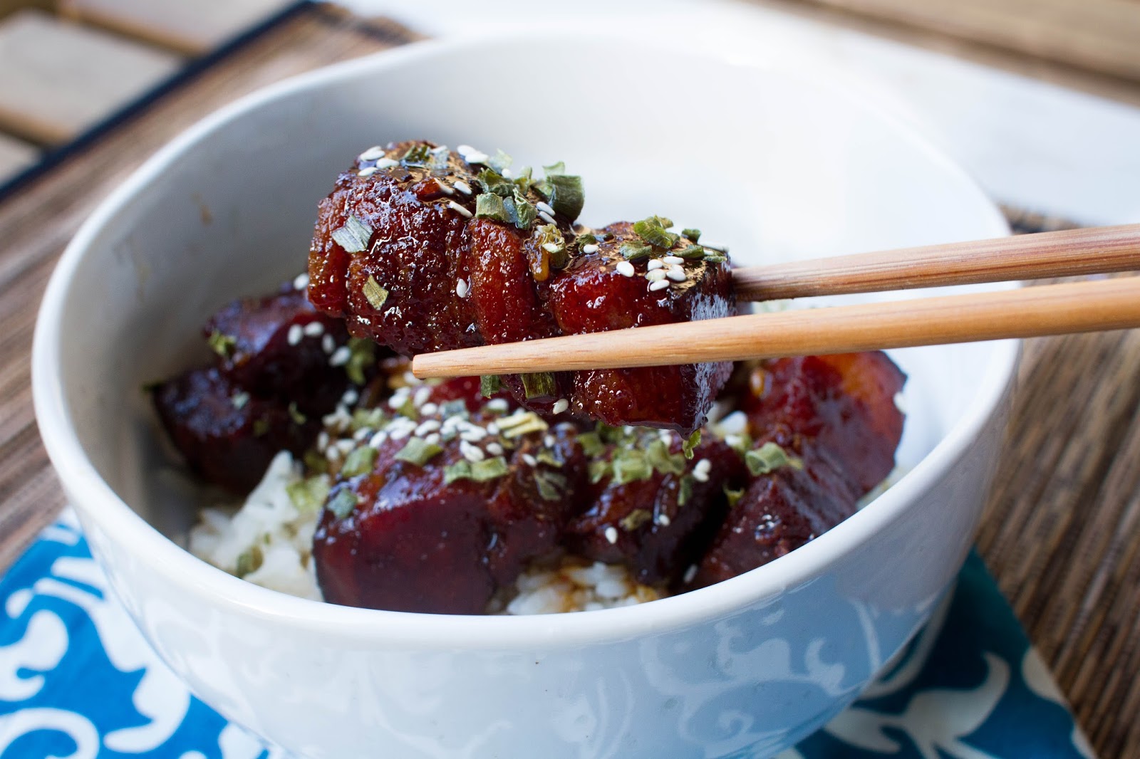 Hong Shao Rou (Shanghai Style Red Braised Pork Belly) ~ denimelon eats
